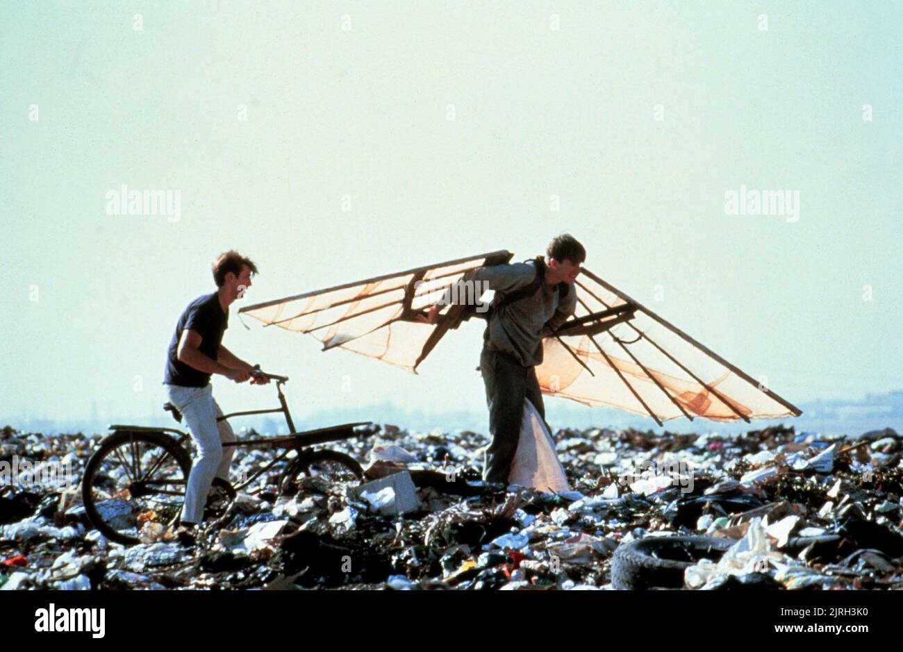 Birdy nicolas cage 1984 hi-res stock photography and images - Alamy