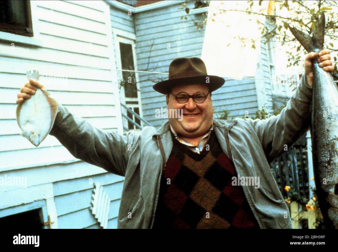 JOSH MOSTEL, RADIO DAYS, 1987 Stock Photo - Alamy