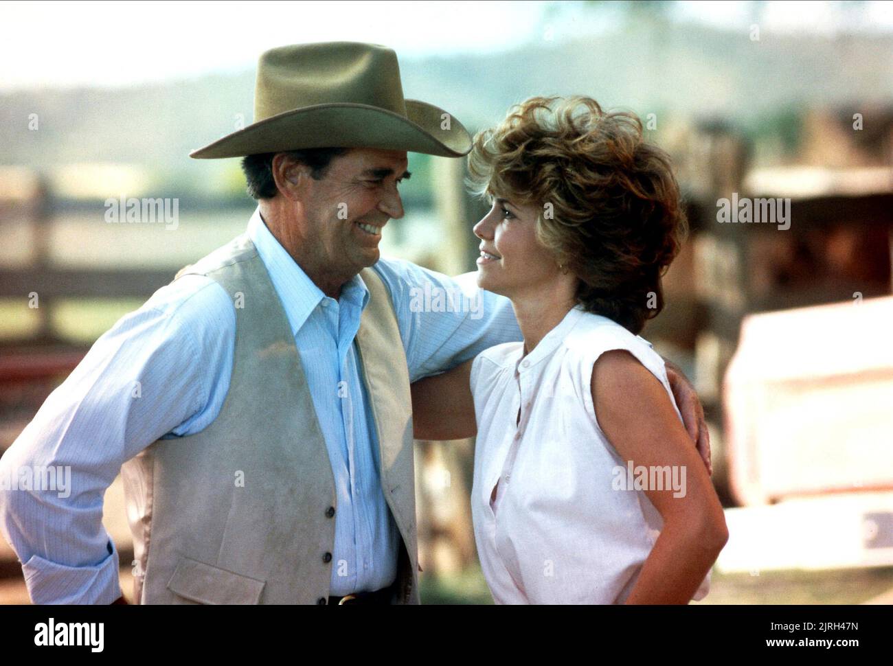 JAMES GARNER, SALLY FIELD, MURPHY'S ROMANCE, 1985 Stock Photo - Alamy