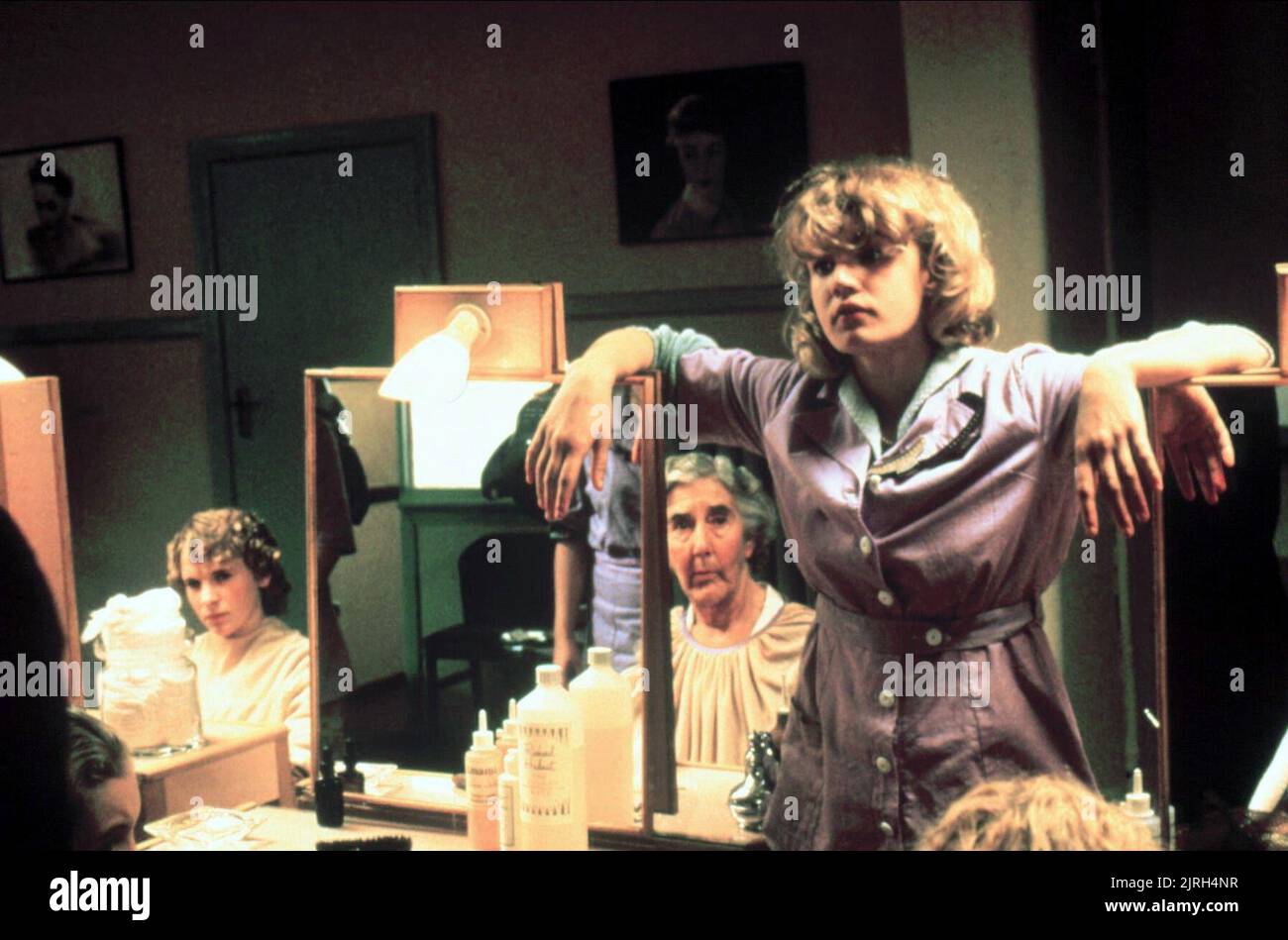EMILY LLOYD, WISH YOU WERE HERE, 1987 Stock Photo - Alamy
