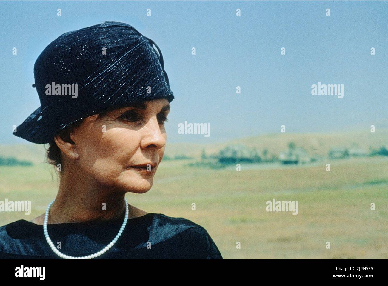 JEAN SIMMONS, THE THORN BIRDS, 1983 Stock Photo - Alamy