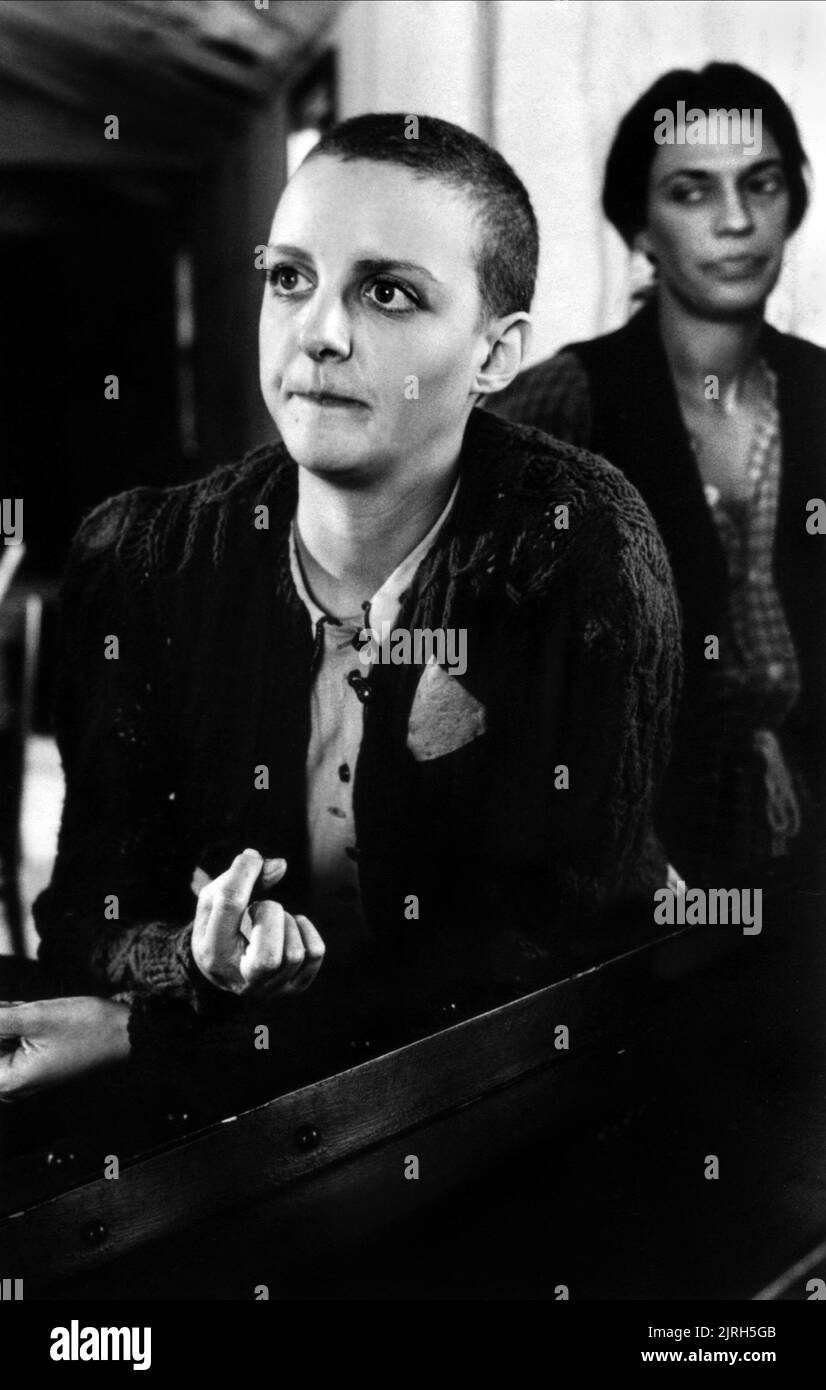 Playing for time film 1980 hi-res stock photography and images - Alamy