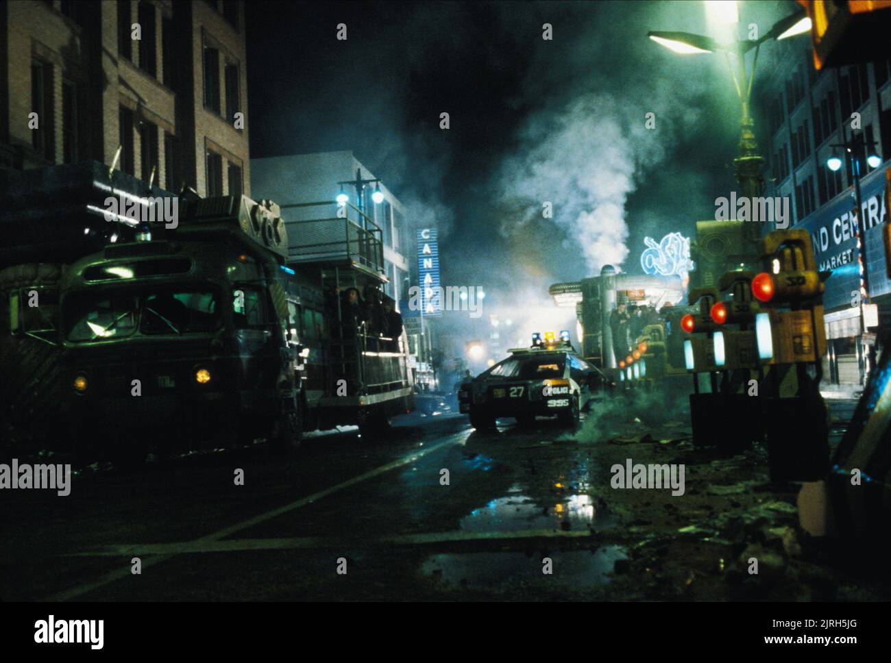 FUTURISTIC CITY SCENE, BLADE RUNNER, 1982 Stock Photo - Alamy