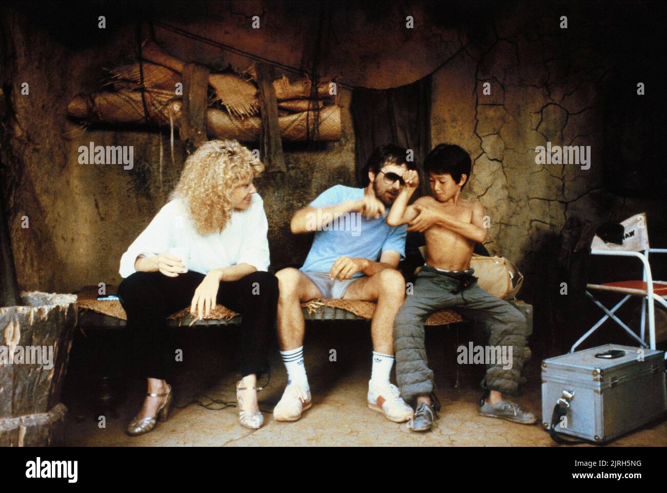 KATE CAPSHAW, STEVEN SPIELBERG, JONATHAN KE QUAN, INDIANA JONES AND THE ...