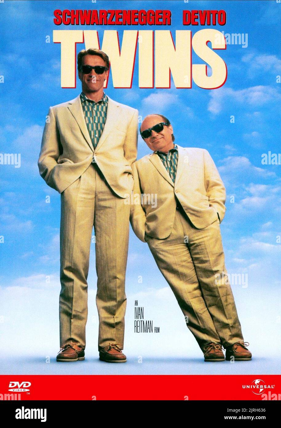ARNOLD SCHWARZENEGGER, DANNY DEVITO POSTER, TWINS, 1988 Stock Photo - Alamy
