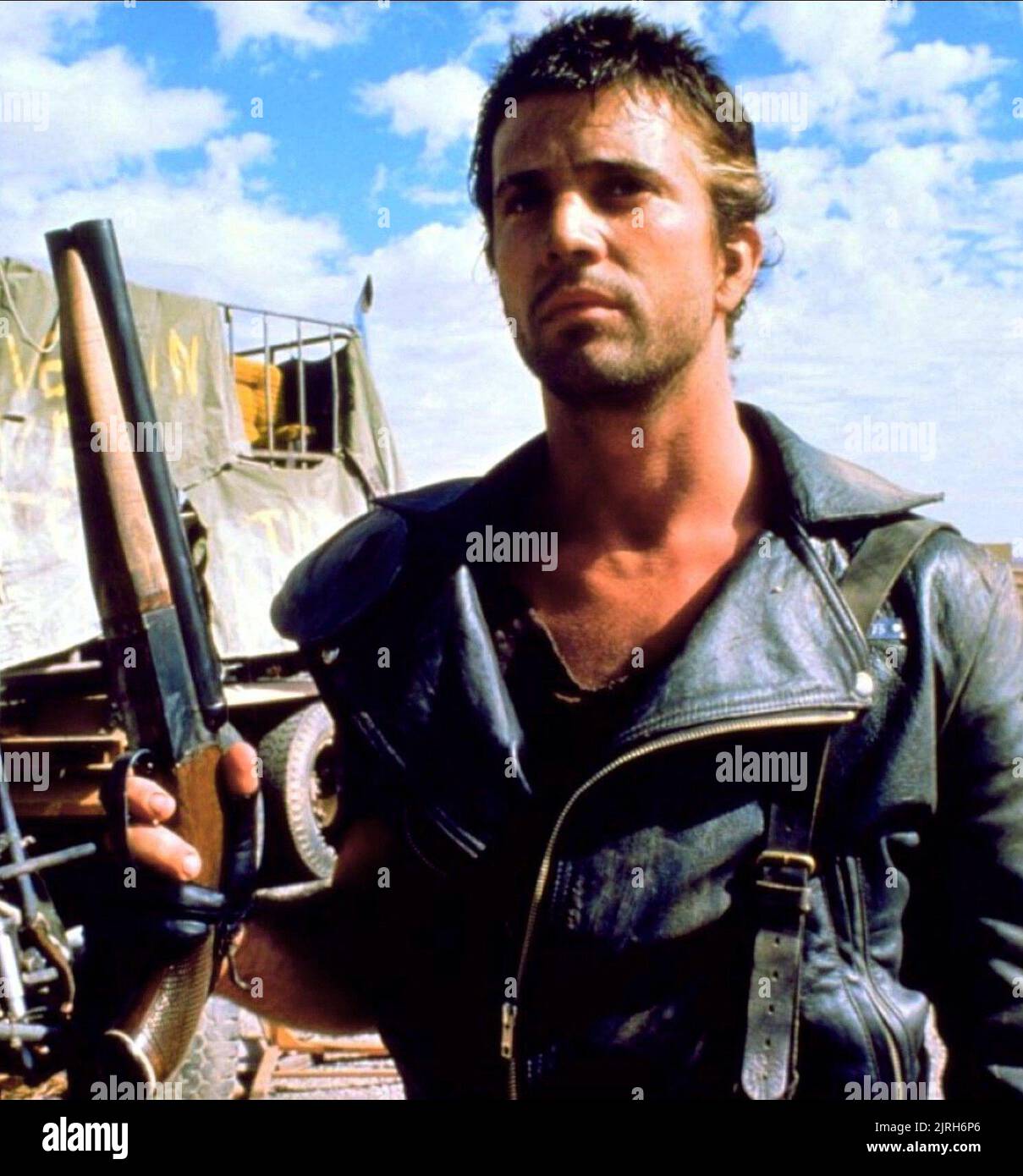 MEL GIBSON, MAD MAX 2: THE ROAD WARRIOR, 1981 Stock Photo - Alamy