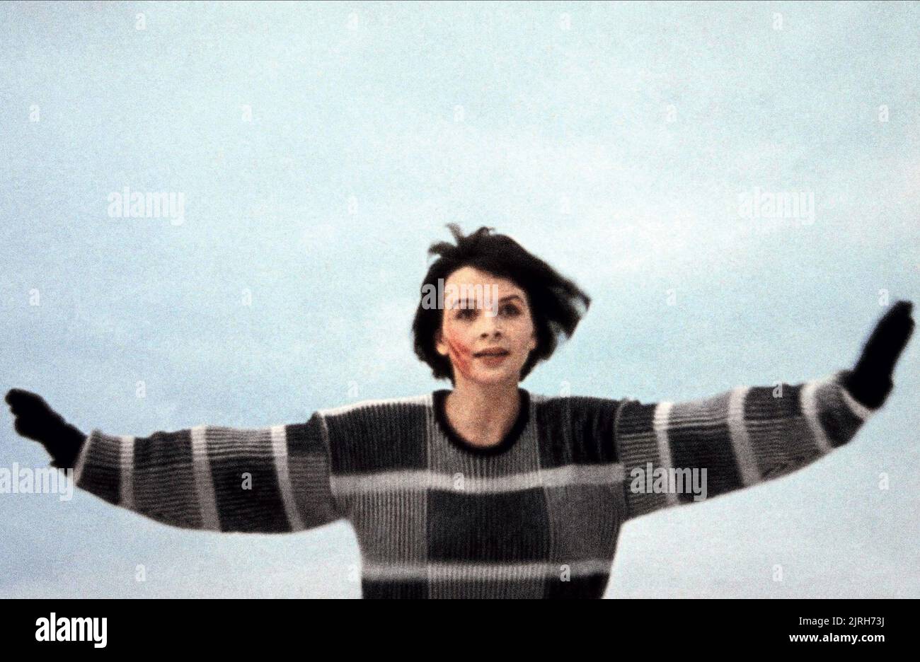JULIETTE BINOCHE, THE NIGHT IS YOUNG, 1986 Stock Photo - Alamy