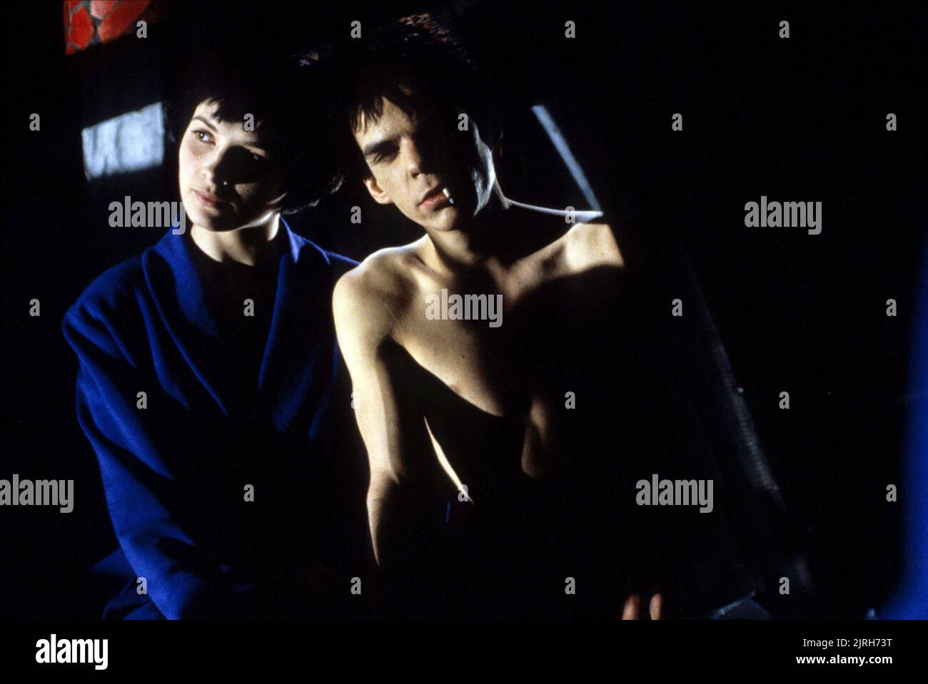 JULIETTE BINOCHE, DENIS LAVANT, THE NIGHT IS YOUNG, 1986 Stock Photo ...