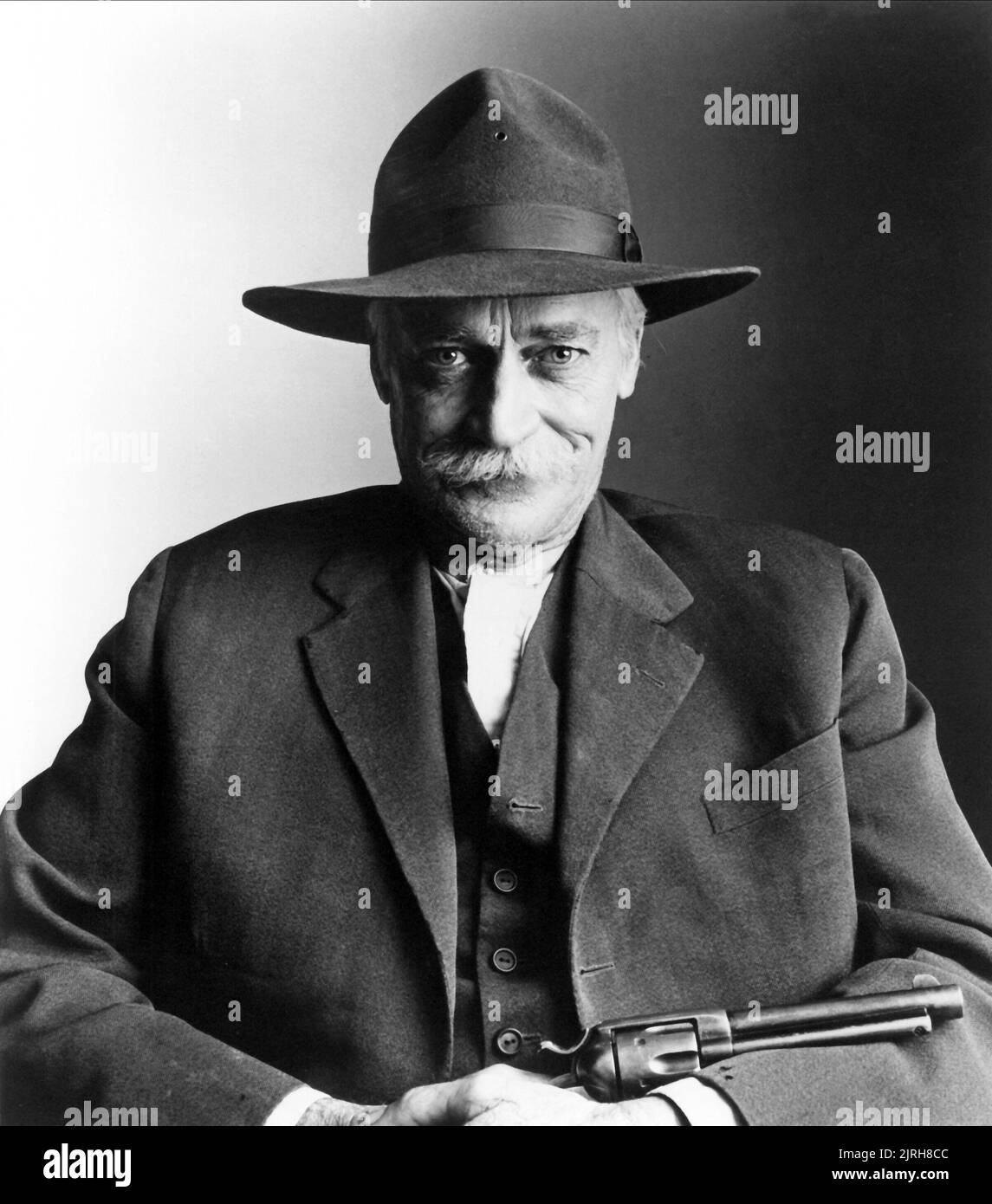 Fox movie studios Black and White Stock Photos & Images - Alamy