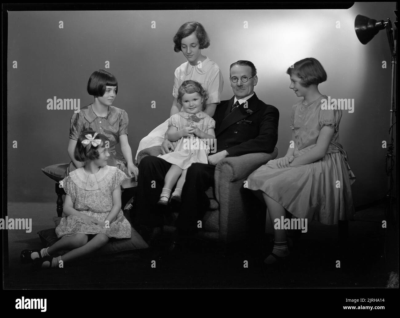 Honourable Robert Semple and his grand-daughters, 1936-1937, Wellington ...
