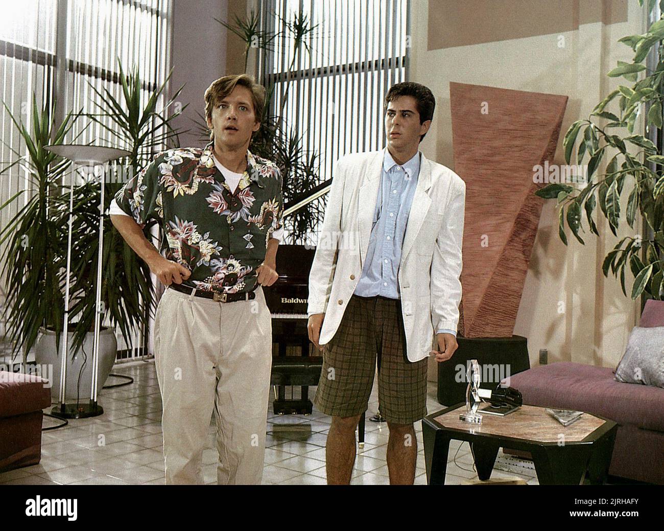 Weekend at bernies 1989 andrew mccarthy hi-res stock photography and ...