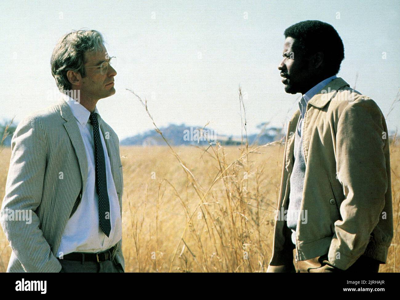 KEVIN KLINE, DENZEL WASHINGTON, CRY FREEDOM, 1987 Stock Photo - Alamy