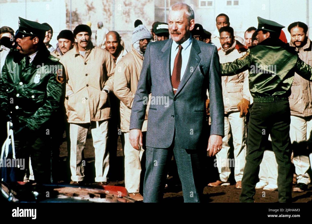 DONALD SUTHERLAND, LOCK UP, 1989 Stock Photo - Alamy