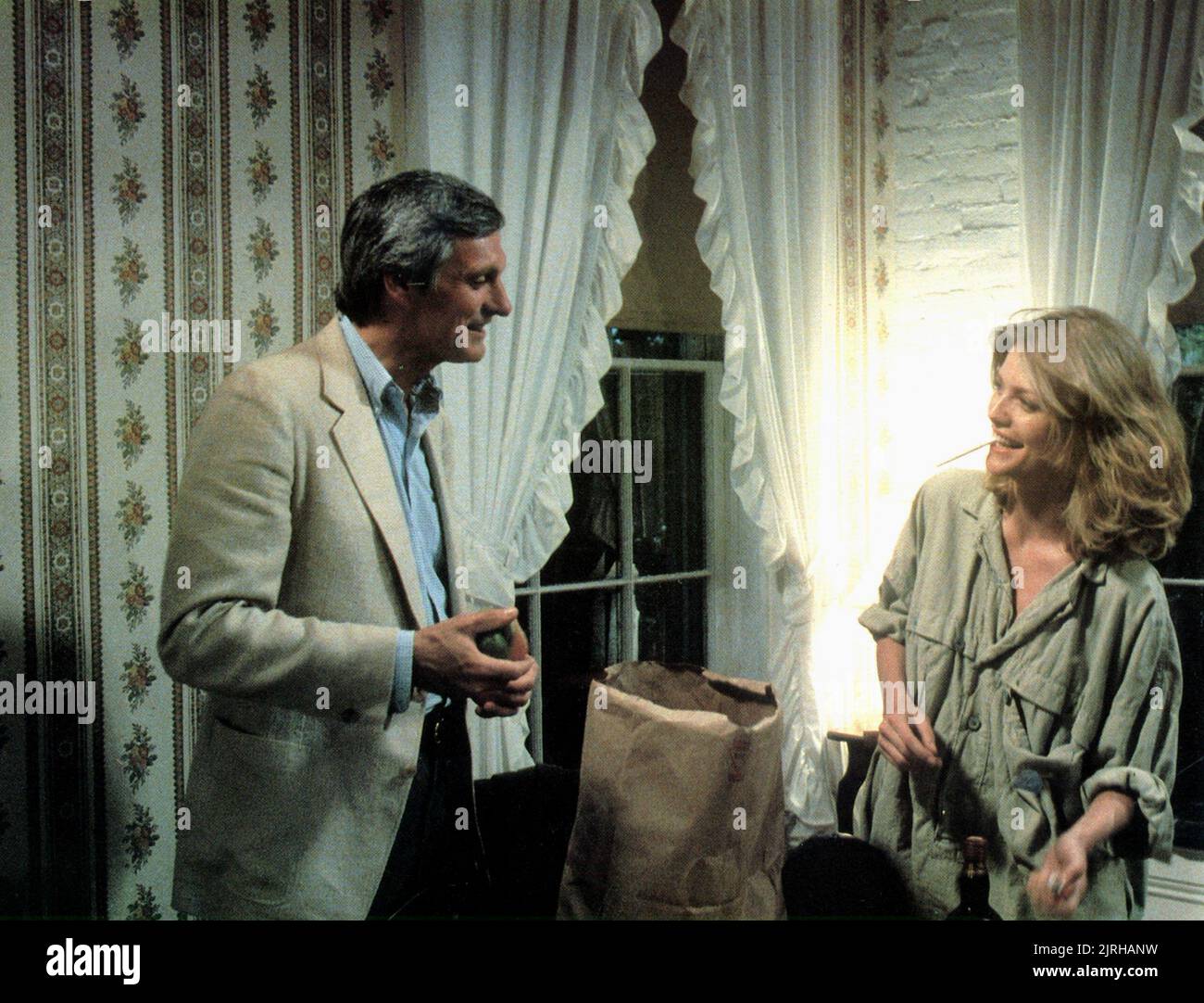 ALAN ALDA, MICHELLE PFEIFFER, SWEET LIBERTY, 1986 Stock Photo - Alamy