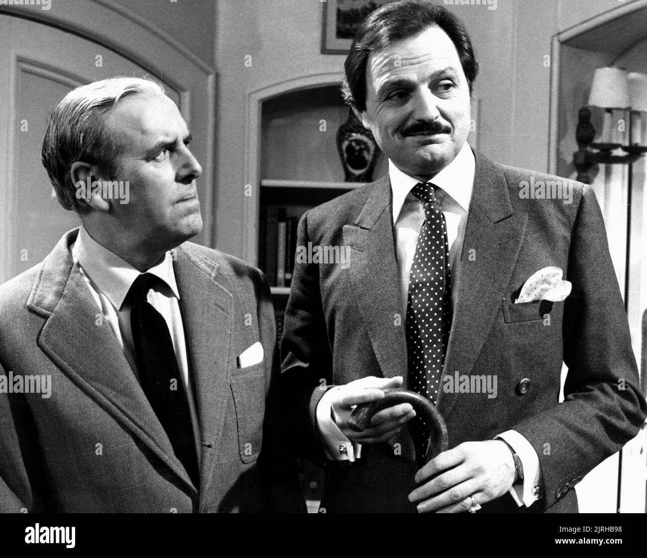 GEORGE COLE, PETER BOWLES, THE BOUNDER, 1982 Stock Photo - Alamy