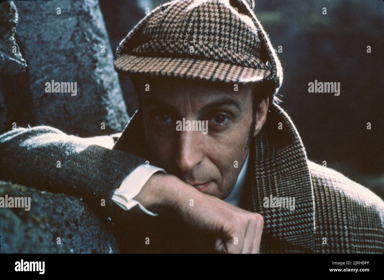 IAN RICHARDSON, THE HOUND OF THE BASKERVILLES, 1983 Stock Photo - Alamy