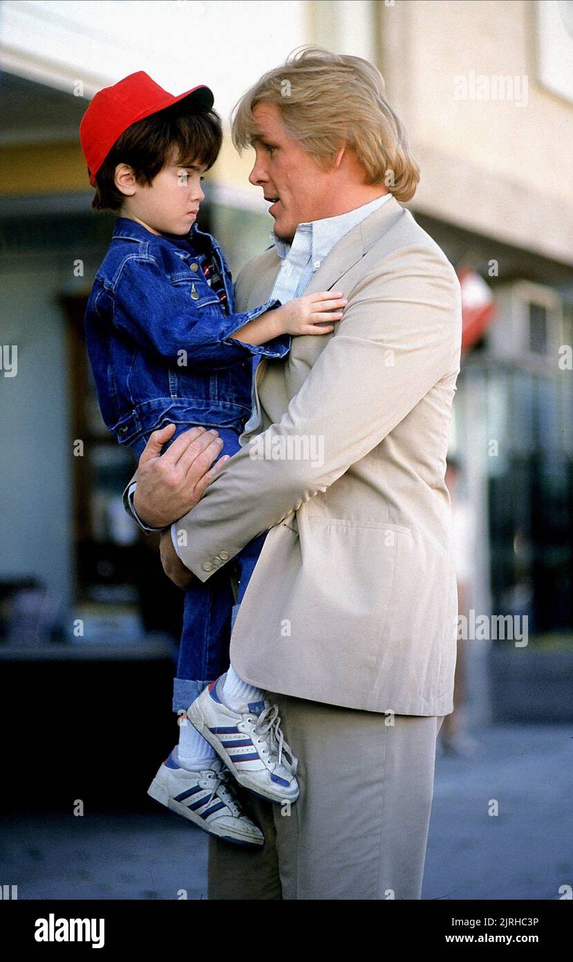 SARAH ROWLAND DOROFF, NICK NOLTE, THREE FUGITIVES, 1989 Stock Photo - Alamy