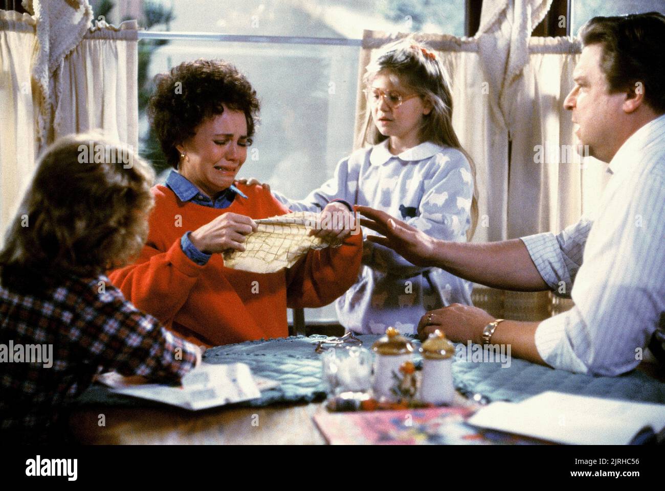 SALLY FIELD, JOHN GOODMAN, PUNCHLINE, 1988 Stock Photo - Alamy