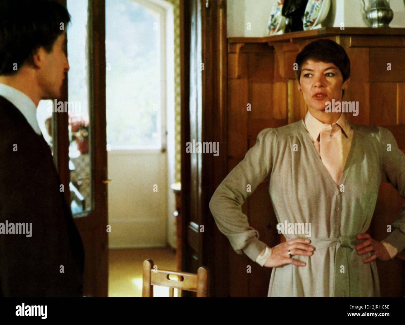 GLENDA JACKSON, HOPSCOTCH, 1980 Stock Photo - Alamy