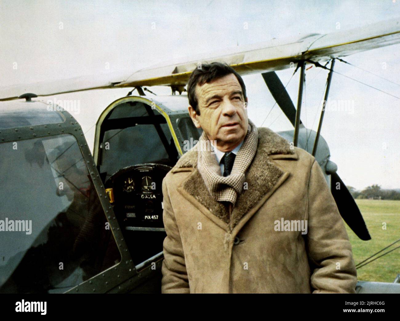 WALTER MATTHAU, HOPSCOTCH, 1980 Stock Photo - Alamy WALTER MATTHAU, HOPSCOTCH, 1980 Stock Photo - Alamy