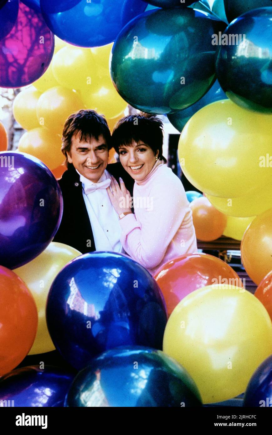 DUDLEY MOORE, LIZA MINNELLI, ARTHUR 2: ON THE ROCKS, 1988 Stock Photo ...