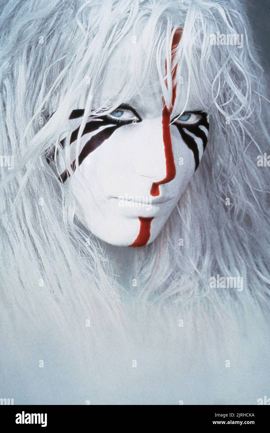 Daryl hannah clan cave bear hi-res stock photography and images - Alamy