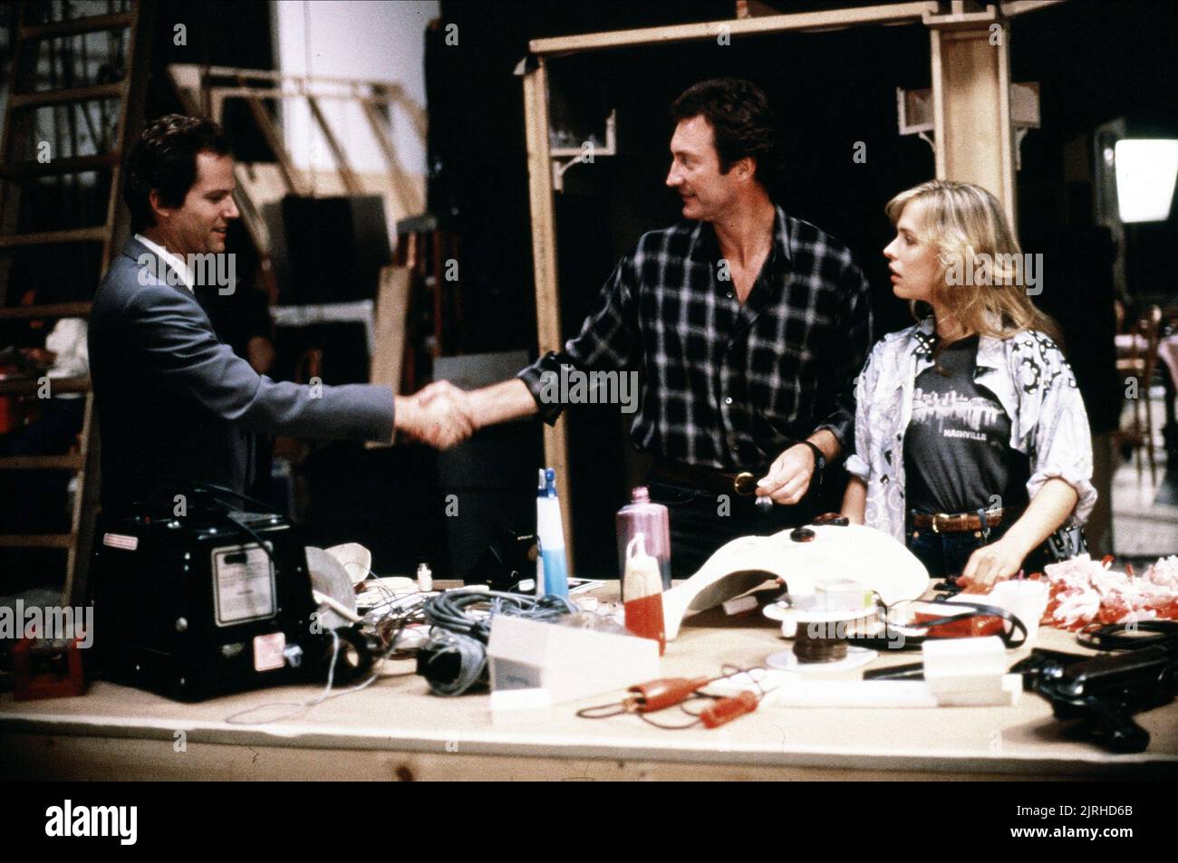 CLIFF DE YOUNG, BRYAN BROWN, MARTHA GEHMAN, F/X, 1986 Stock Photo - Alamy