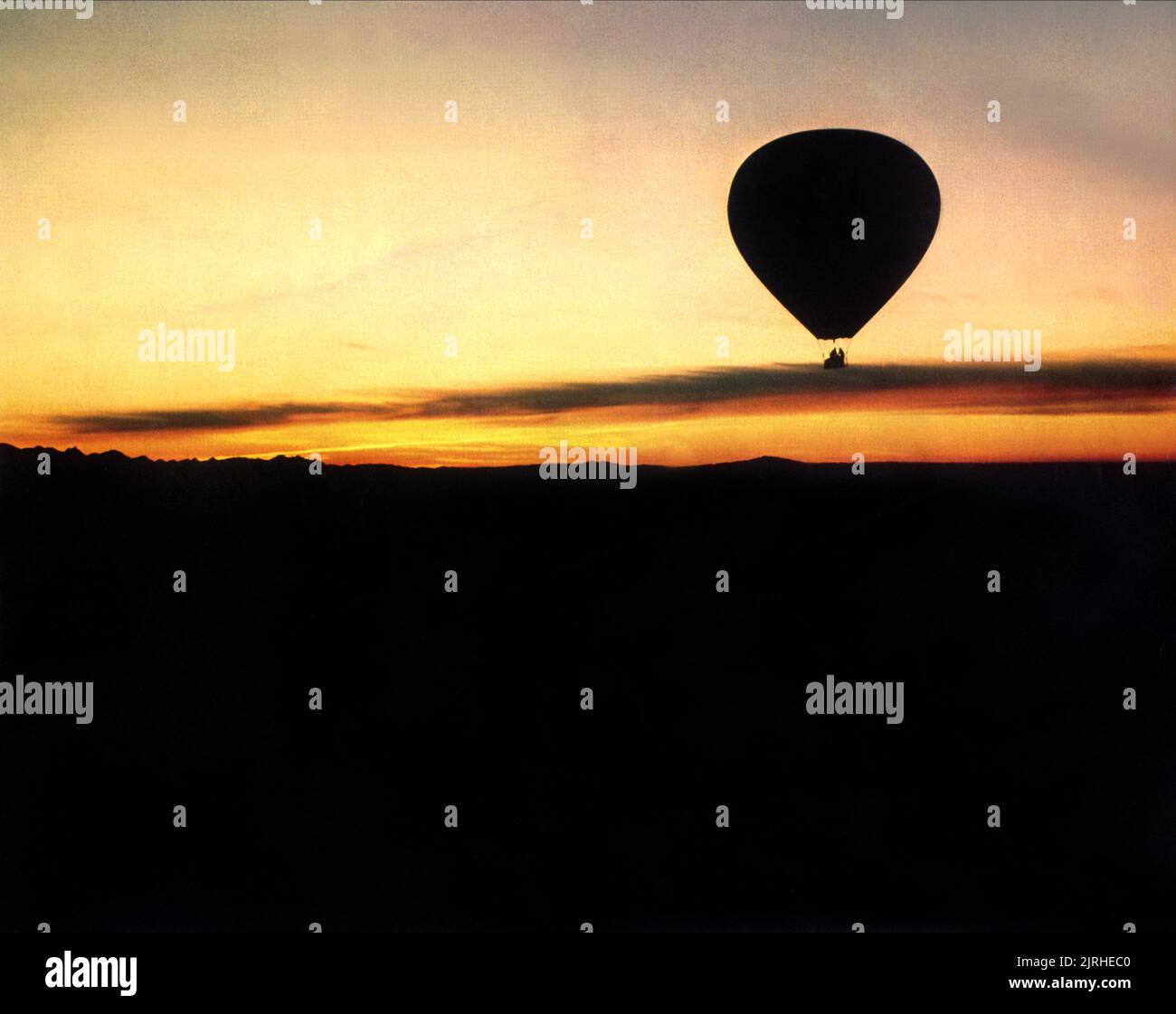 HOT AIR BALLOON SCENE, NIGHT CROSSING, 1981 Stock Photo - Alamy