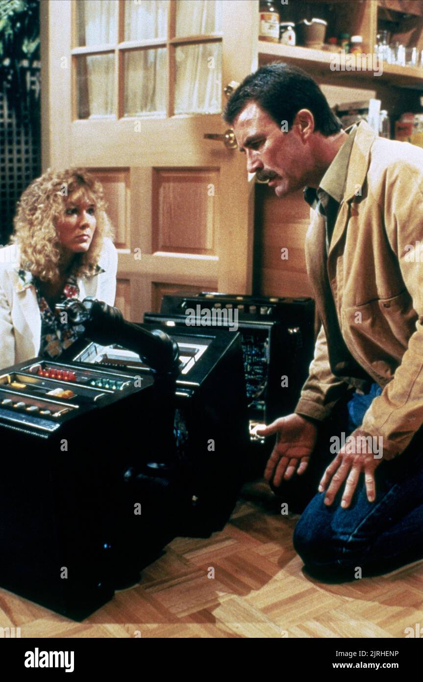 CYNTHIA RHODES, TOM SELLECK, RUNAWAY, 1984 Stock Photo - Alamy