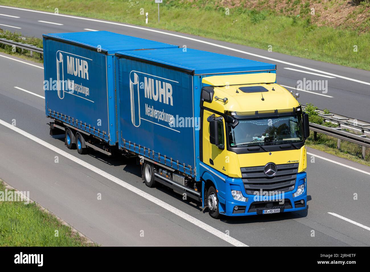 Muhr Mercedes-Benz Actros combination truck on motorway Stock Photo - Alamy