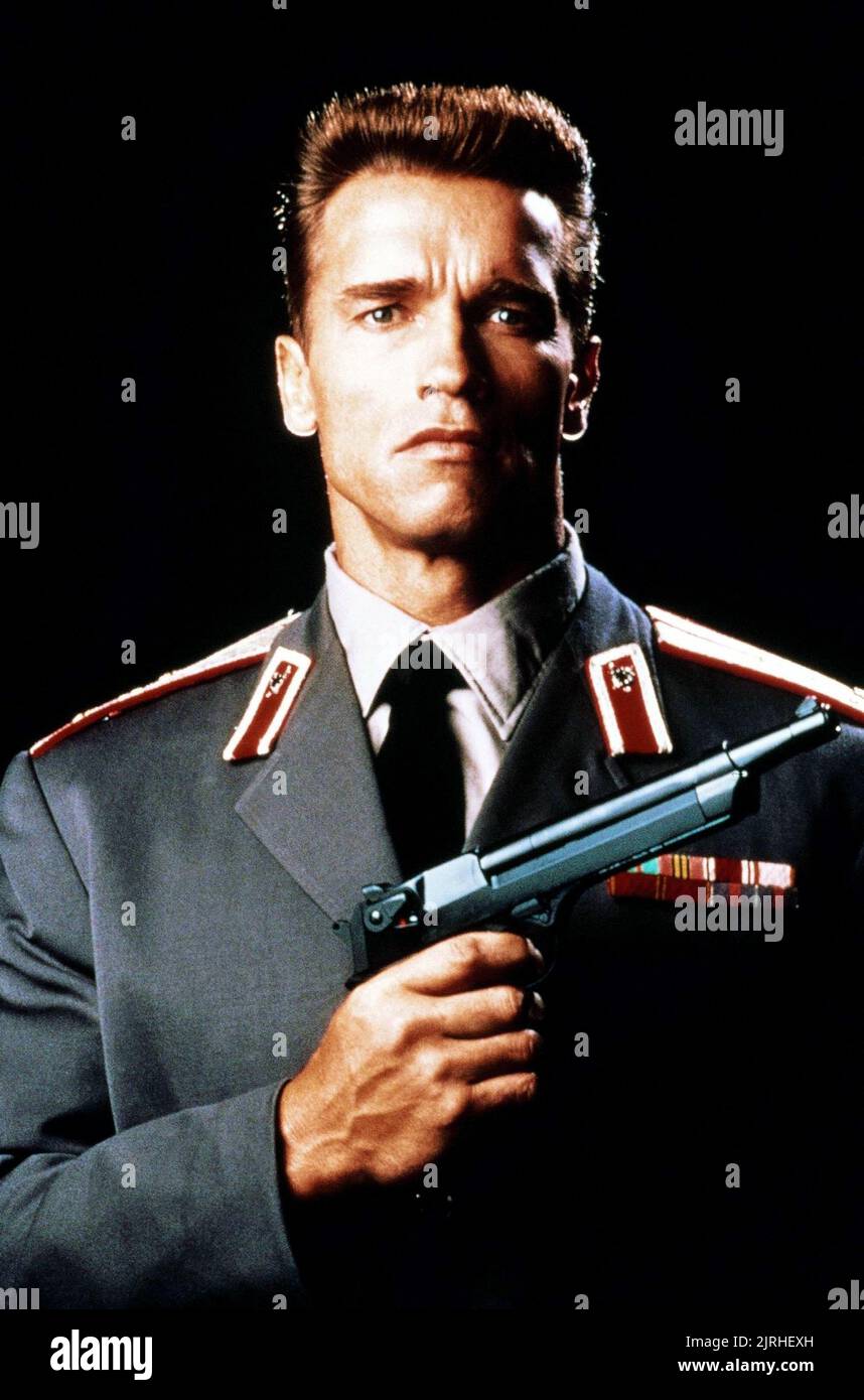 ARNOLD SCHWARZENEGGER, RED HEAT, 1988 Stock Photo - Alamy