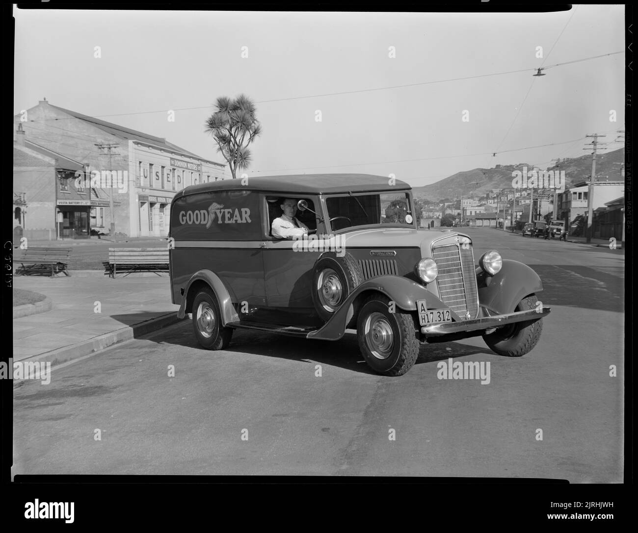 International van international van hi-res stock photography and images ...