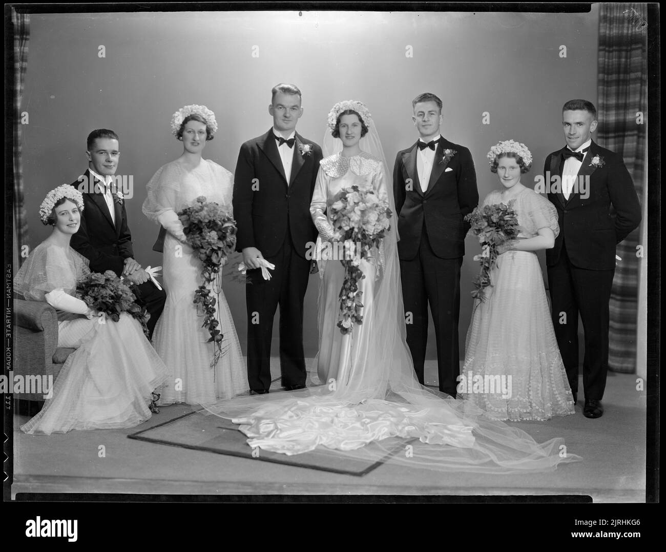 Wedding party, 1935, Wellington, by Spencer Digby Studios. Spencer ...