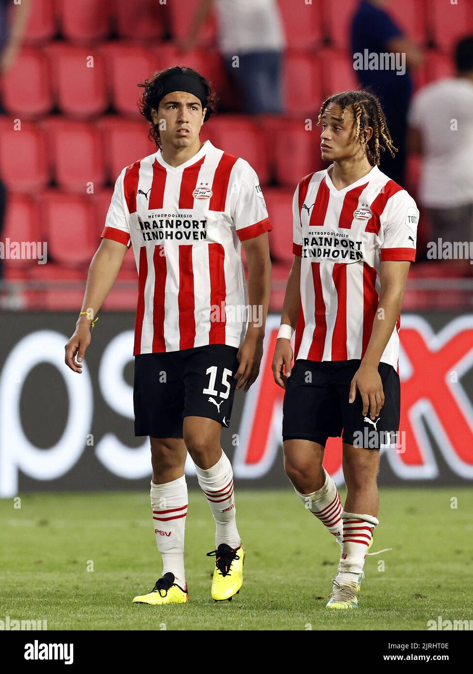 EINDHOVEN - (lr) Erick Gutierrez of PSV Eindhoven, Xavi Simons of PSV ...