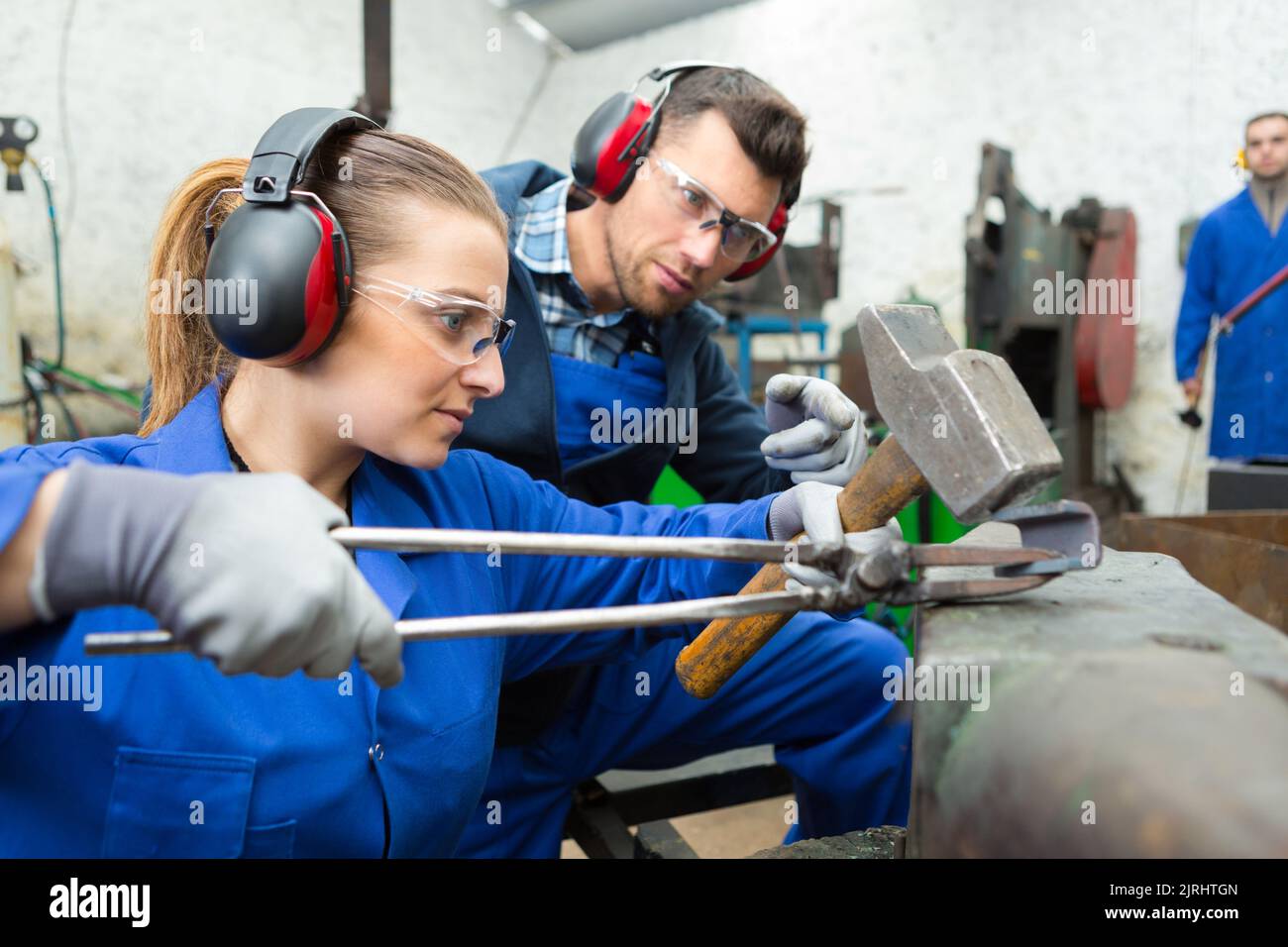 Woman sledge hammer hi-res stock photography and images - Alamy