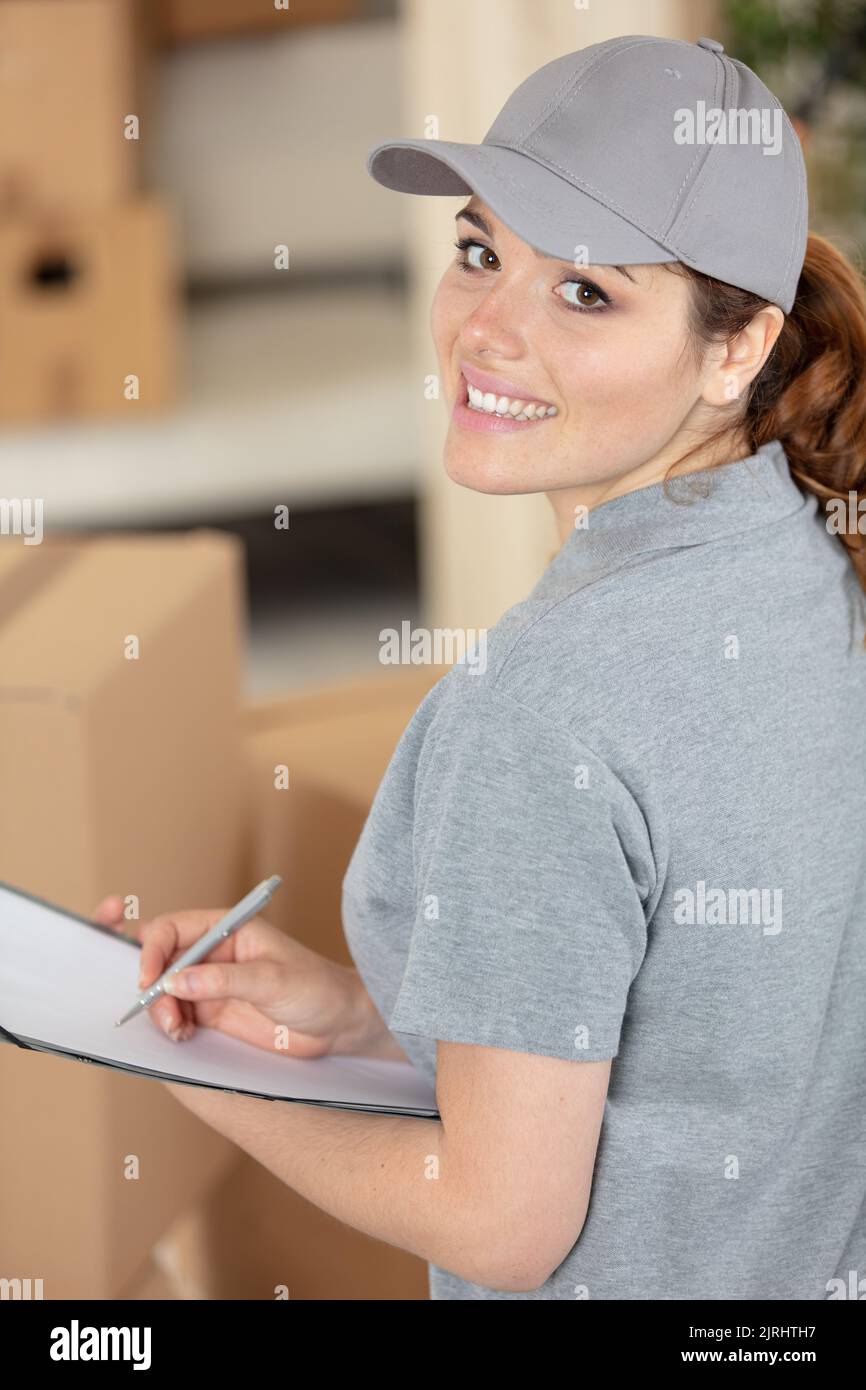 Cash distribution schedule hi-res stock photography and images - Alamy