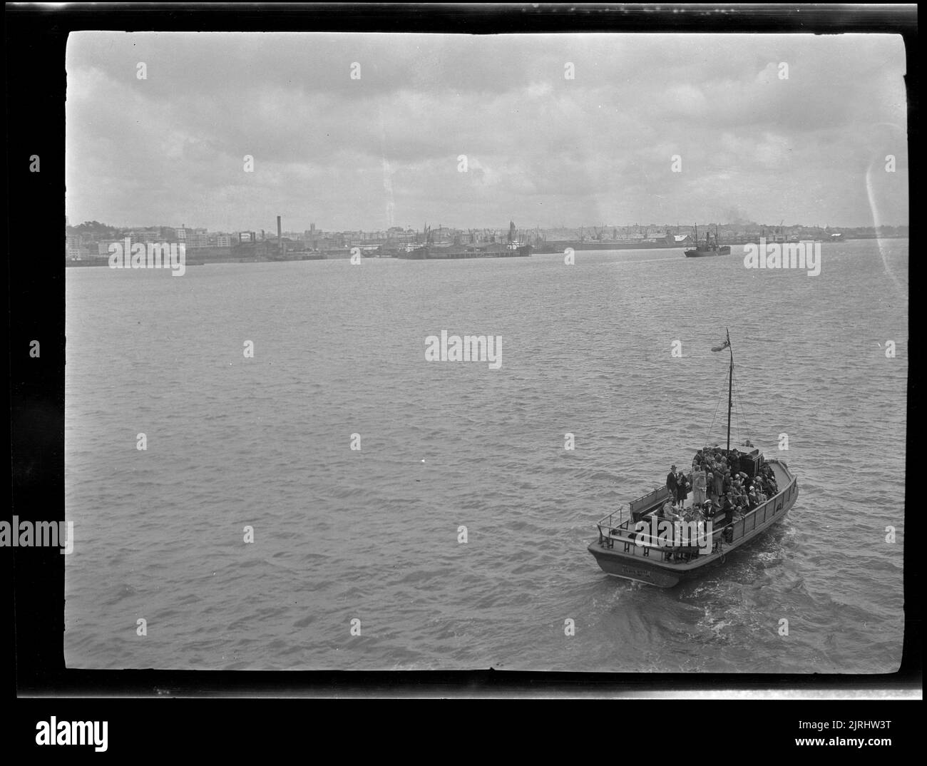 Going ashore going ashore hi-res stock photography and images - Alamy