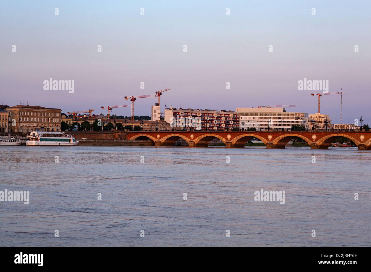 View of the famous bridge of Bordeaux called Le Pont de Pierre ...