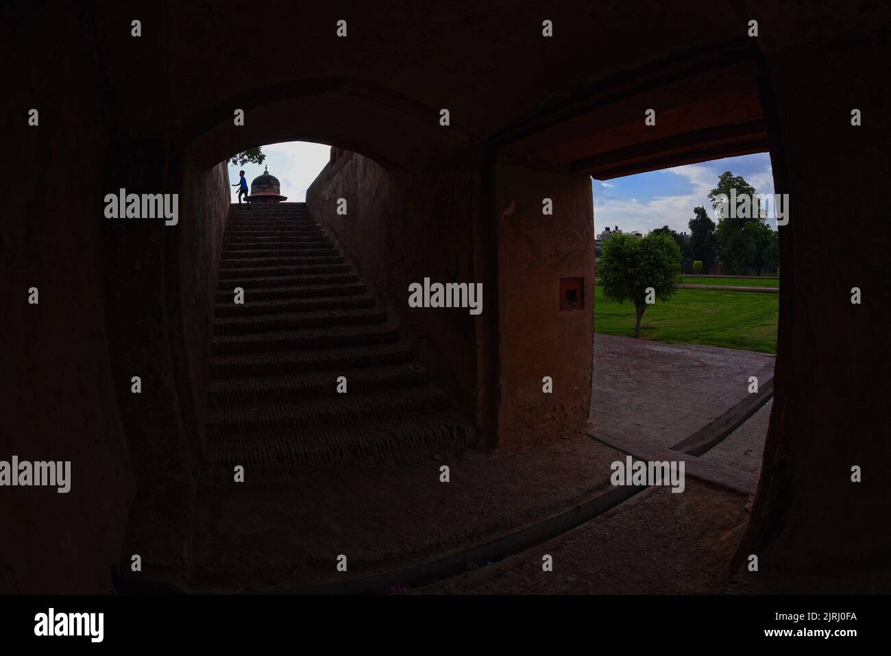 An attractive stunning view of the clouds hovering on sky from ...