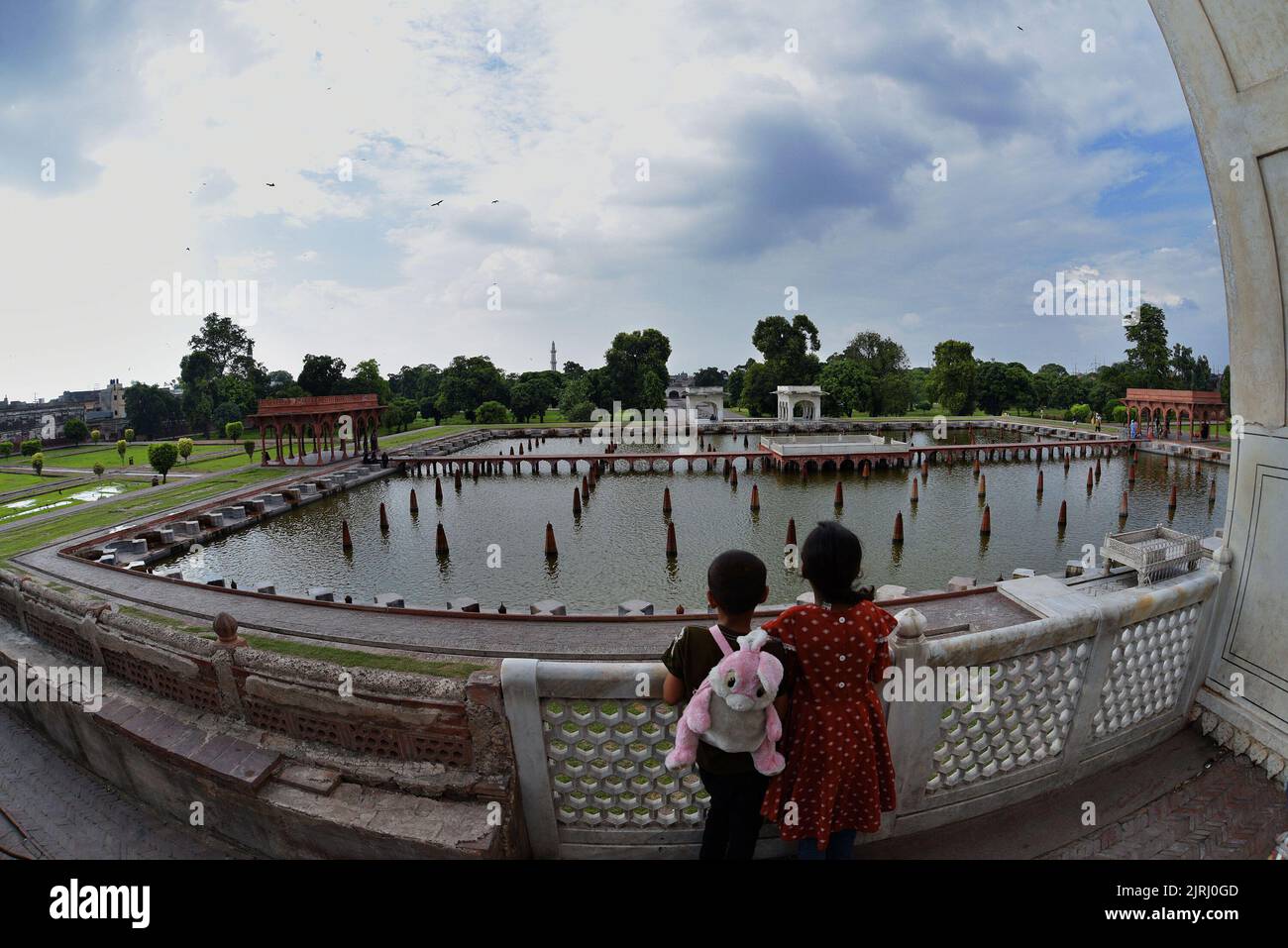 An attractive stunning view of the clouds hovering on sky from ...