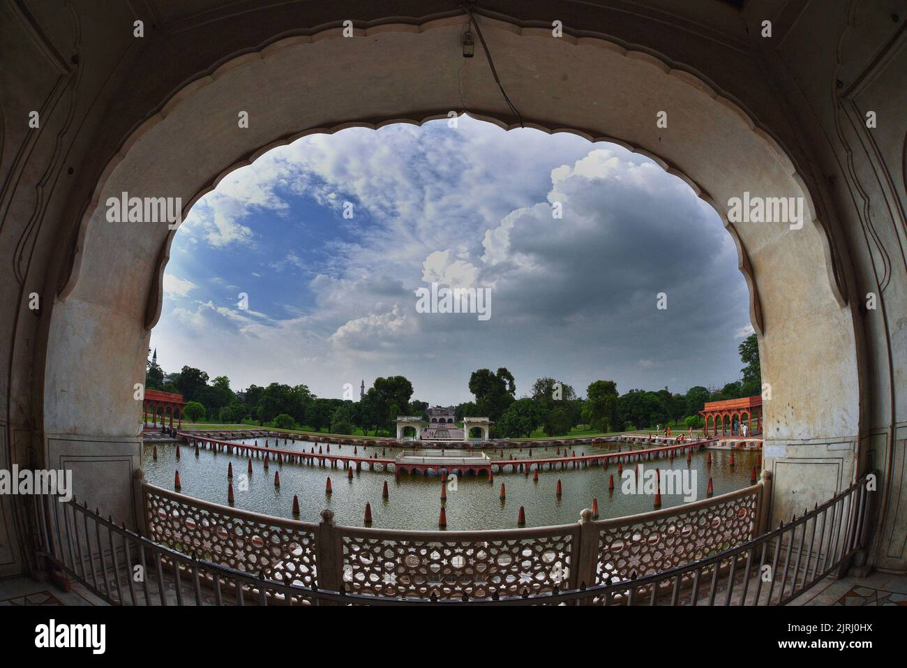 An attractive stunning view of the clouds hovering on sky from ...