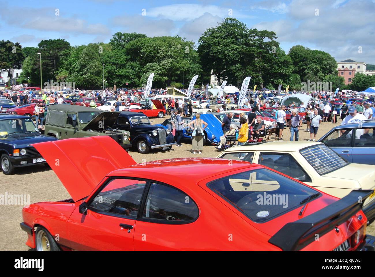 Overview of the English Riviera classic car show, Paignton, Devon ...