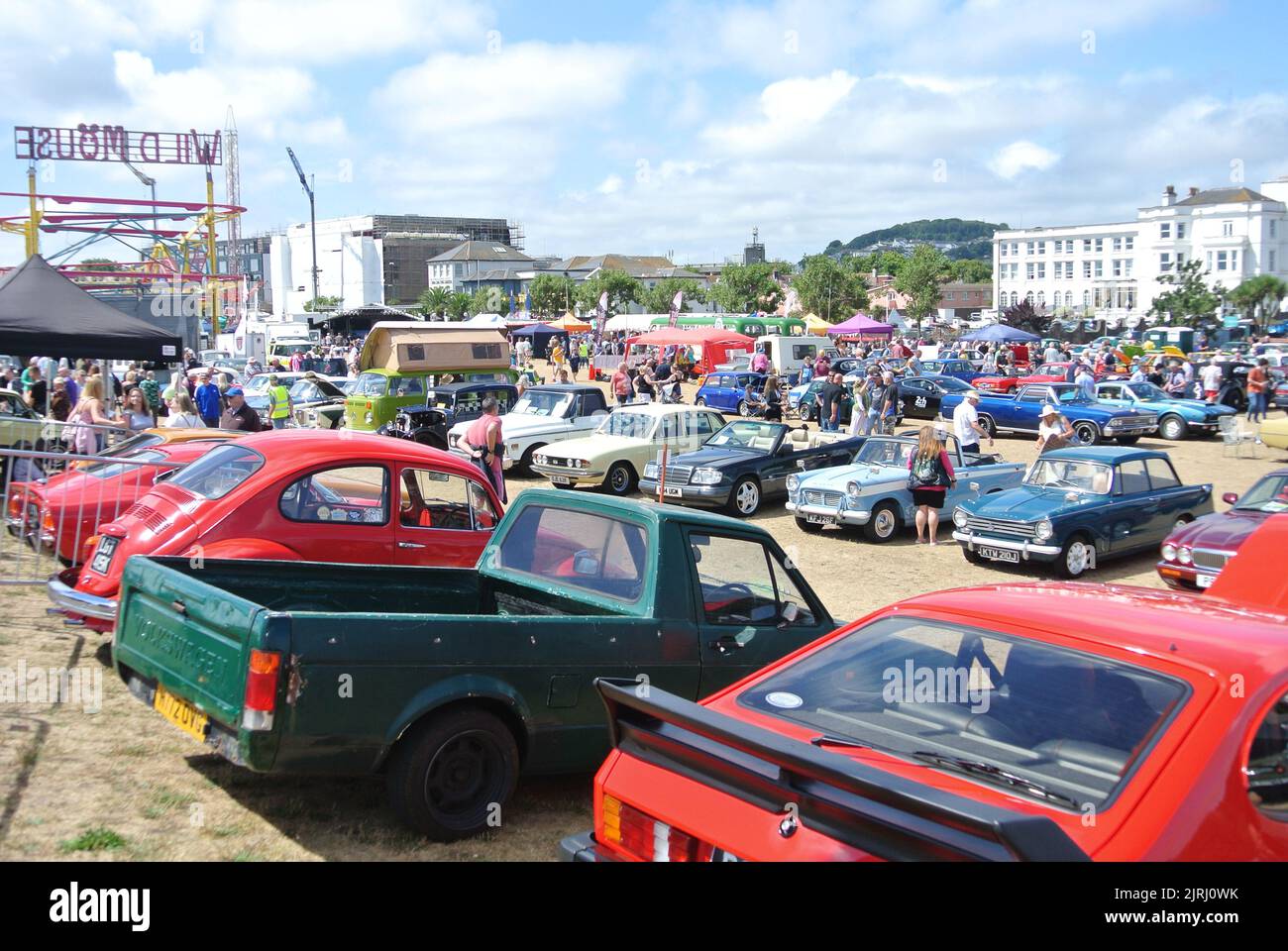 Overview of the English Riviera classic car show, Paignton, Devon ...