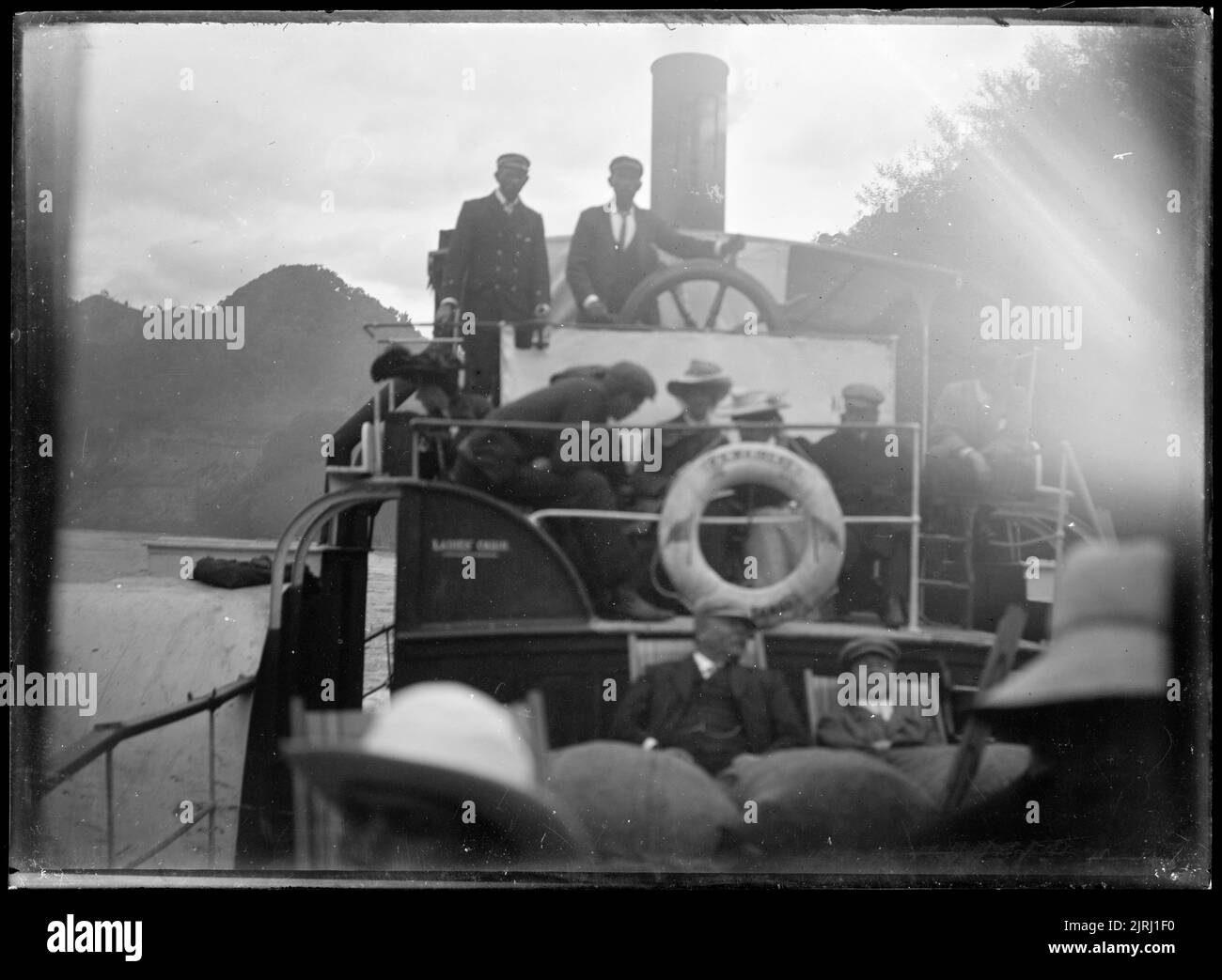 Steamship bridge Black and White Stock Photos & Images - Alamy