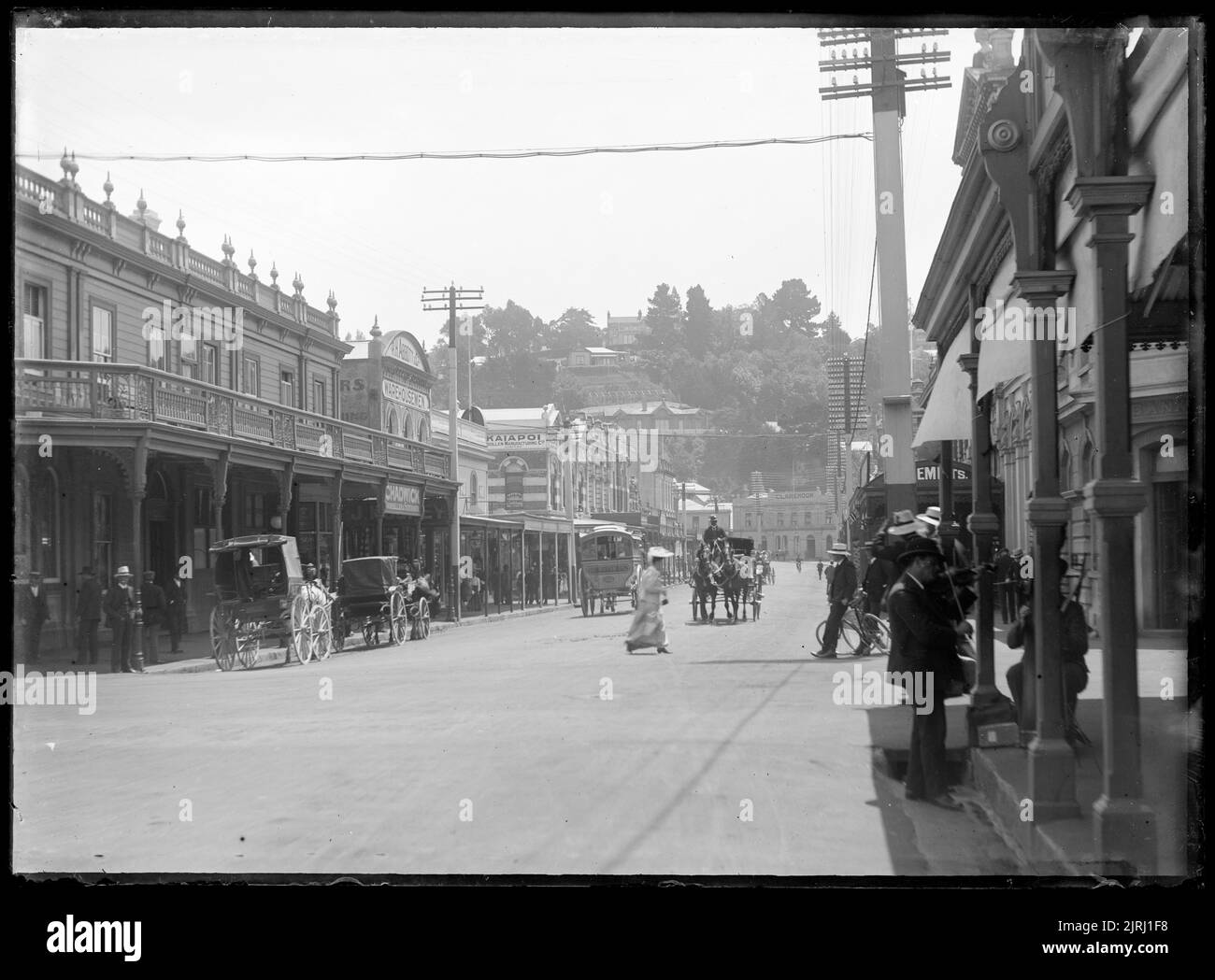 Hastings Street, Napier, 1905, by Fred Brockett Stock Photo - Alamy