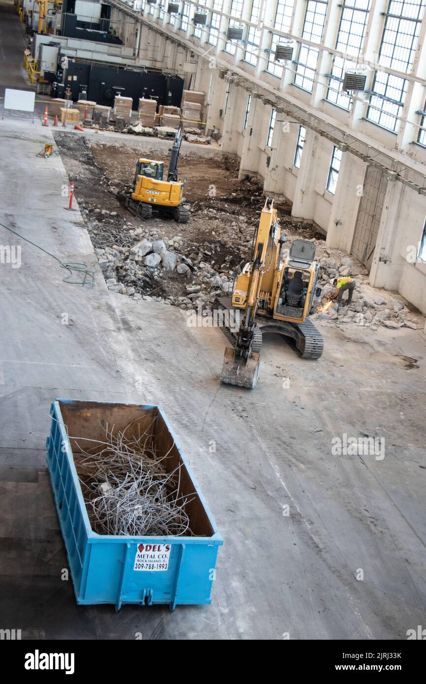 Joint manufacturing and technology center hi-res stock photography and ...
