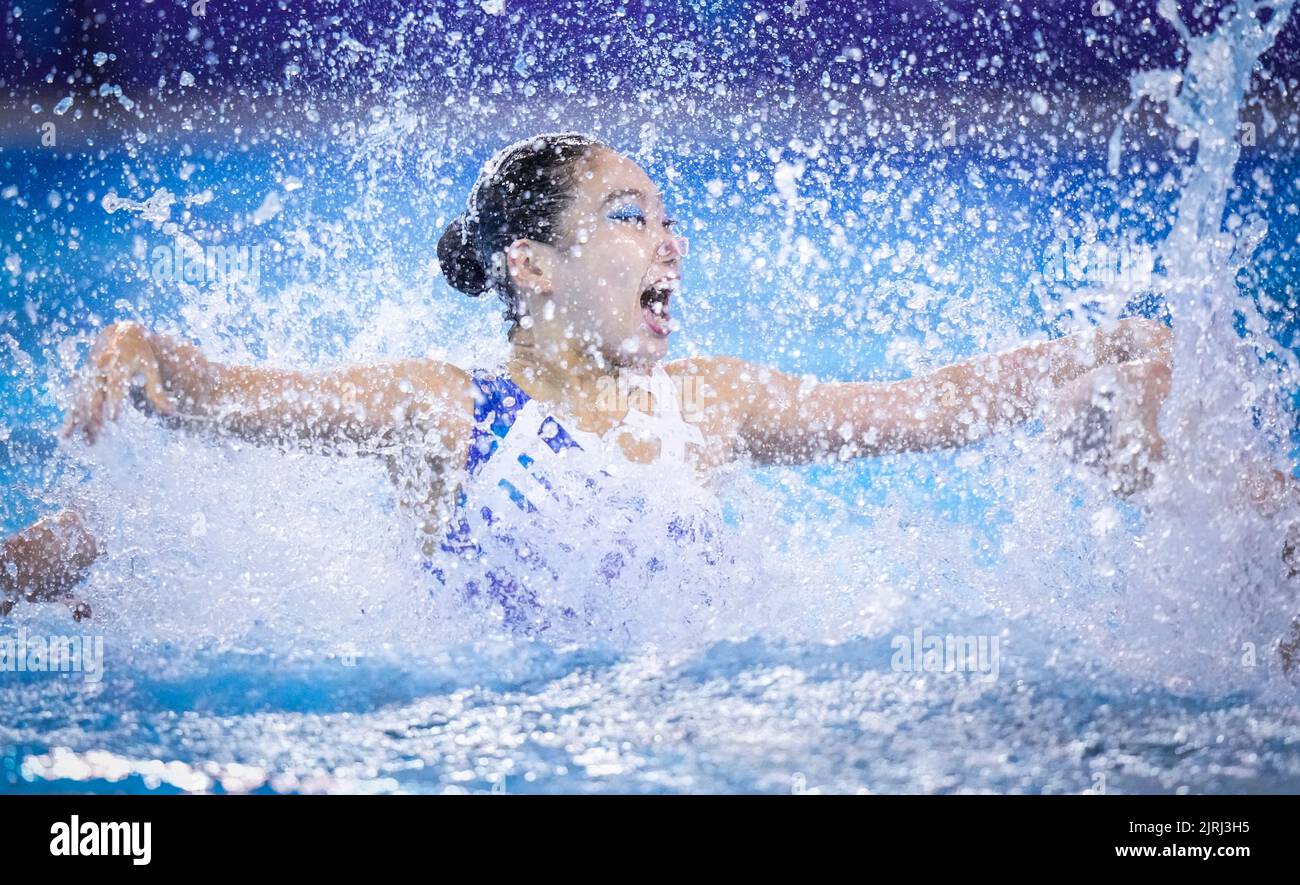 Team Japan performs during the mixed free combination program at the ...