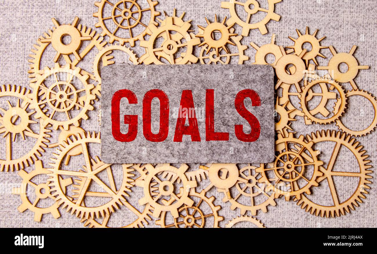 Solution symbol wooden blocks hi-res stock photography and images - Alamy