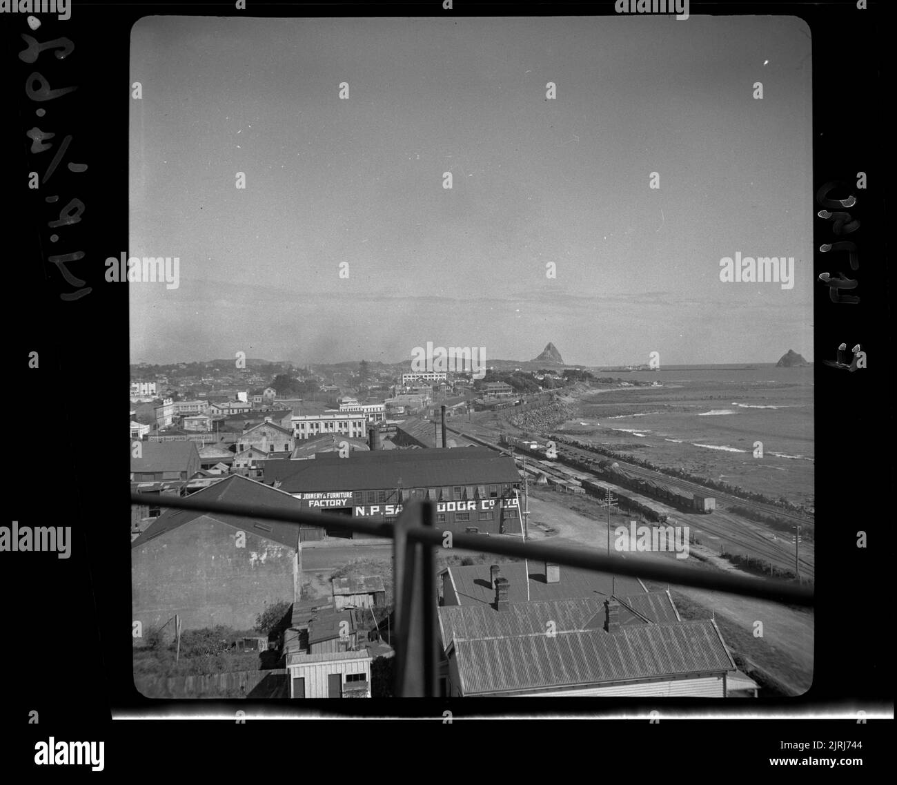 Taranaki images : New Plymouth, 16 April 1936, Taranaki, by Frederick ...