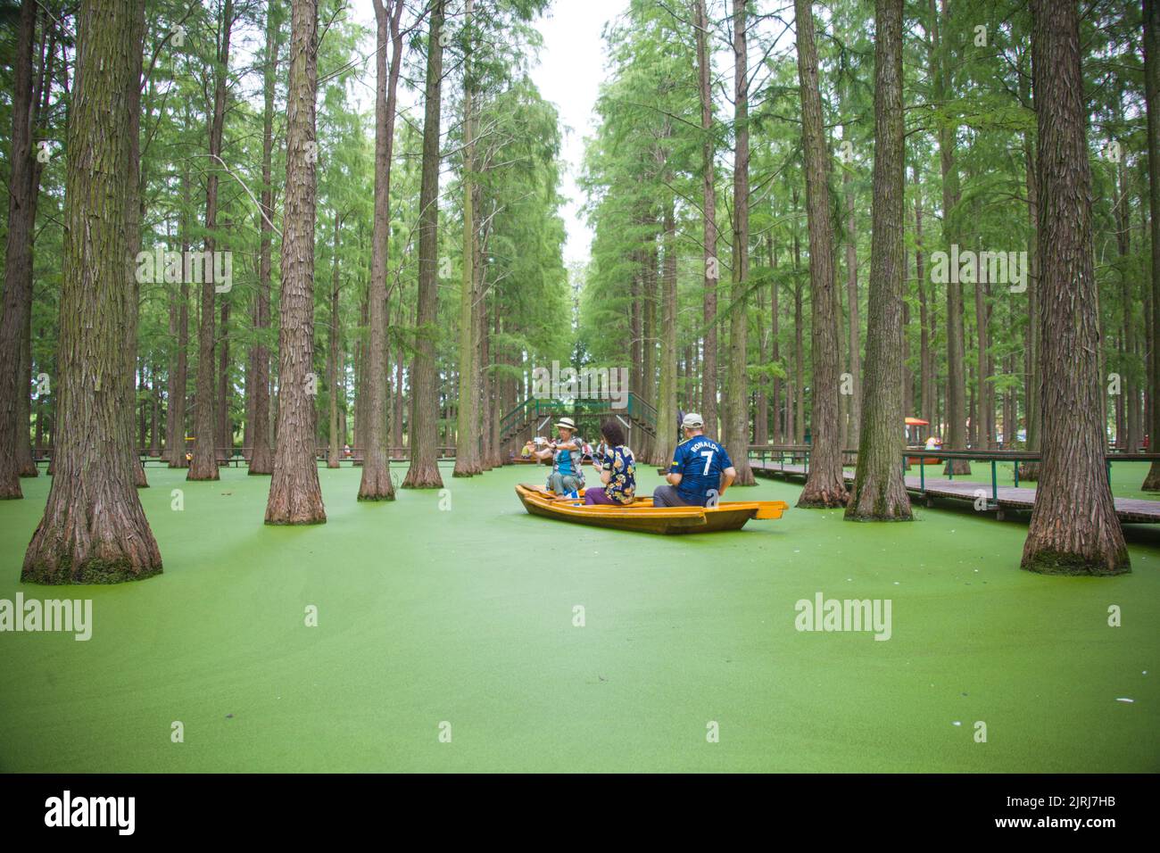 YANGZHOU, CHINA - AUGUST 24, 2022 - Tourists play at Luyang Lake ...